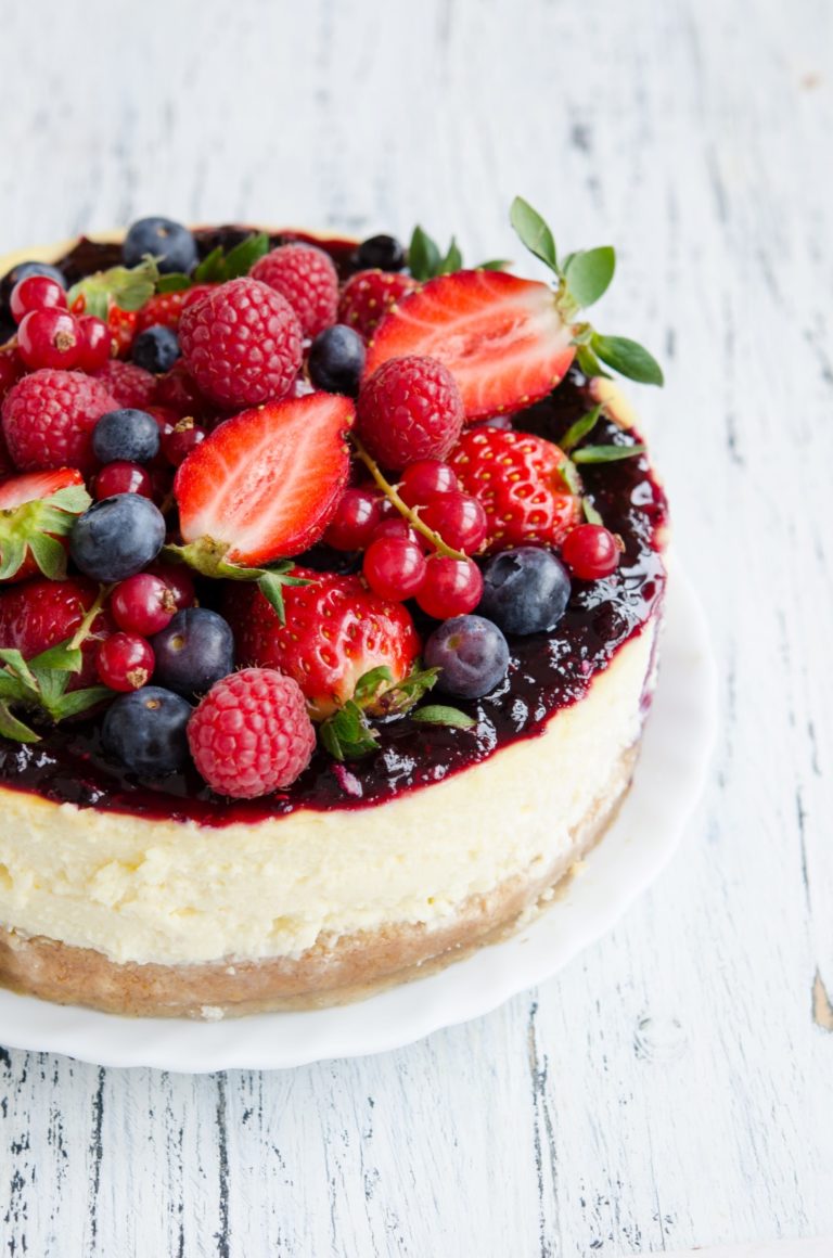 Cheesecake copt cu fructe de padure - Din secretele bucătăriei chinezești