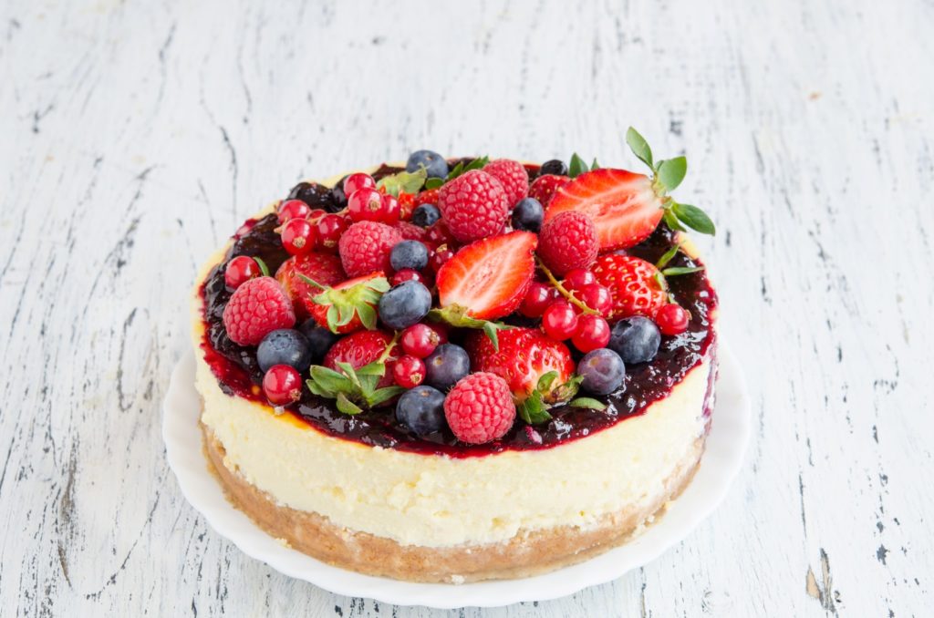 Cheesecake copt cu fructe de padure - Din secretele bucătăriei chinezești