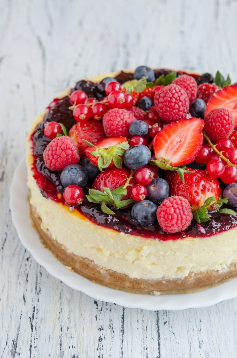 Cheesecake copt cu fructe de padure - Din secretele bucătăriei chinezești