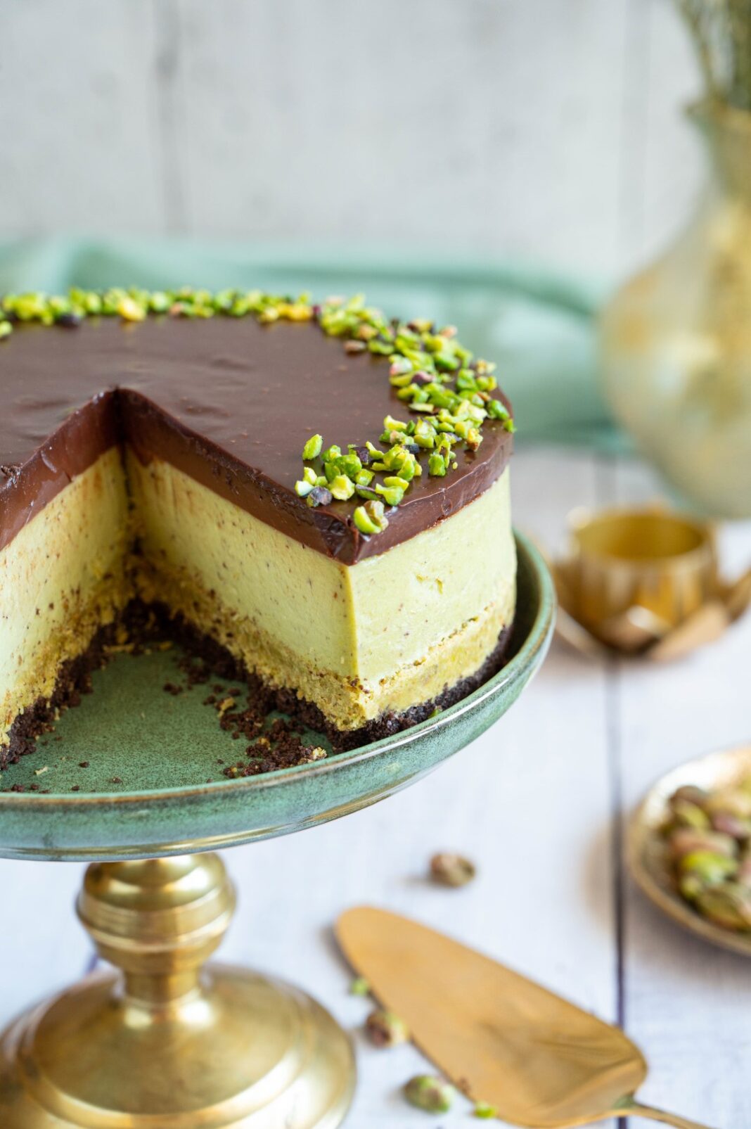 Cheesecake Dubai cu fistic si ciocolata - Din secretele bucătăriei ...